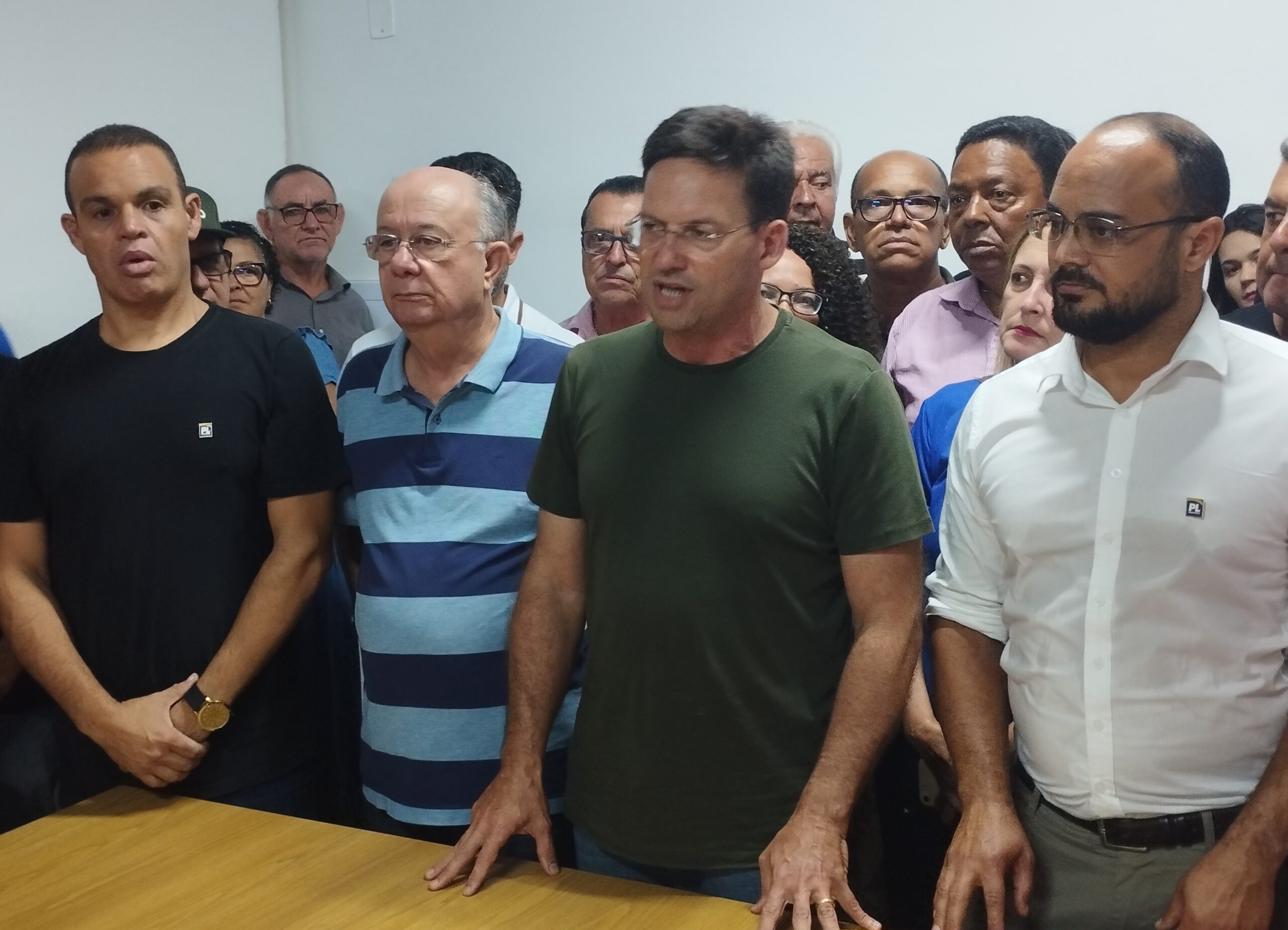 Capitão Alden declara apoio oficial a José Ronaldo - A Veracidade Capitão Alden declara apoio oficial a José Ronaldo - A Veracidade
